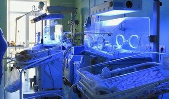 Kernicterus: een gevaarlijke vorm van geelzucht bij pasgeboren kinderen ...