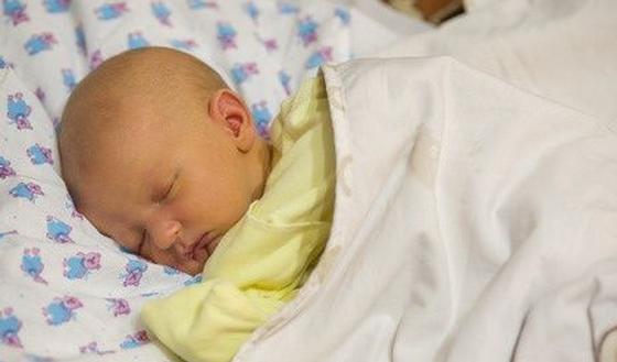 Geelzucht of icterus bij je pasgeboren baby | gezondheid.be