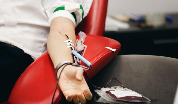 Plasma geven, hoe gaat dat in zijn werk? | gezondheid.be