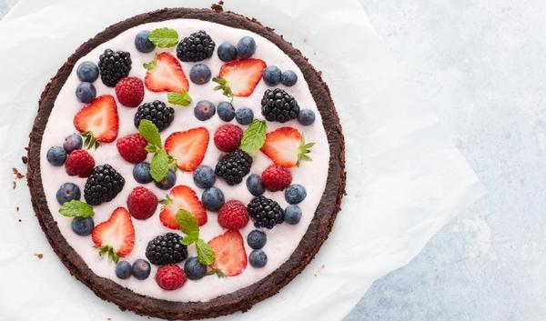 Recept: brownie met rode vruchten als topping | gezondheid.be