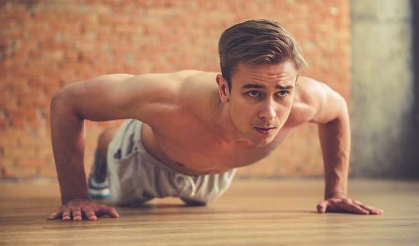 Zo doe je perfecte pump-ups | gezondheid.be