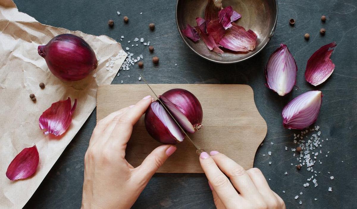 Zo krijg je die vervelende uiengeur van je handen | gezondheid.be