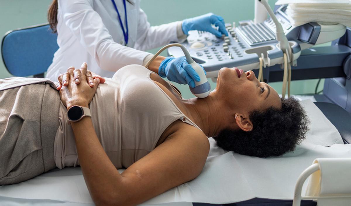 Schildklierkanker: wat zijn de eerste symptomen? | gezondheid.be