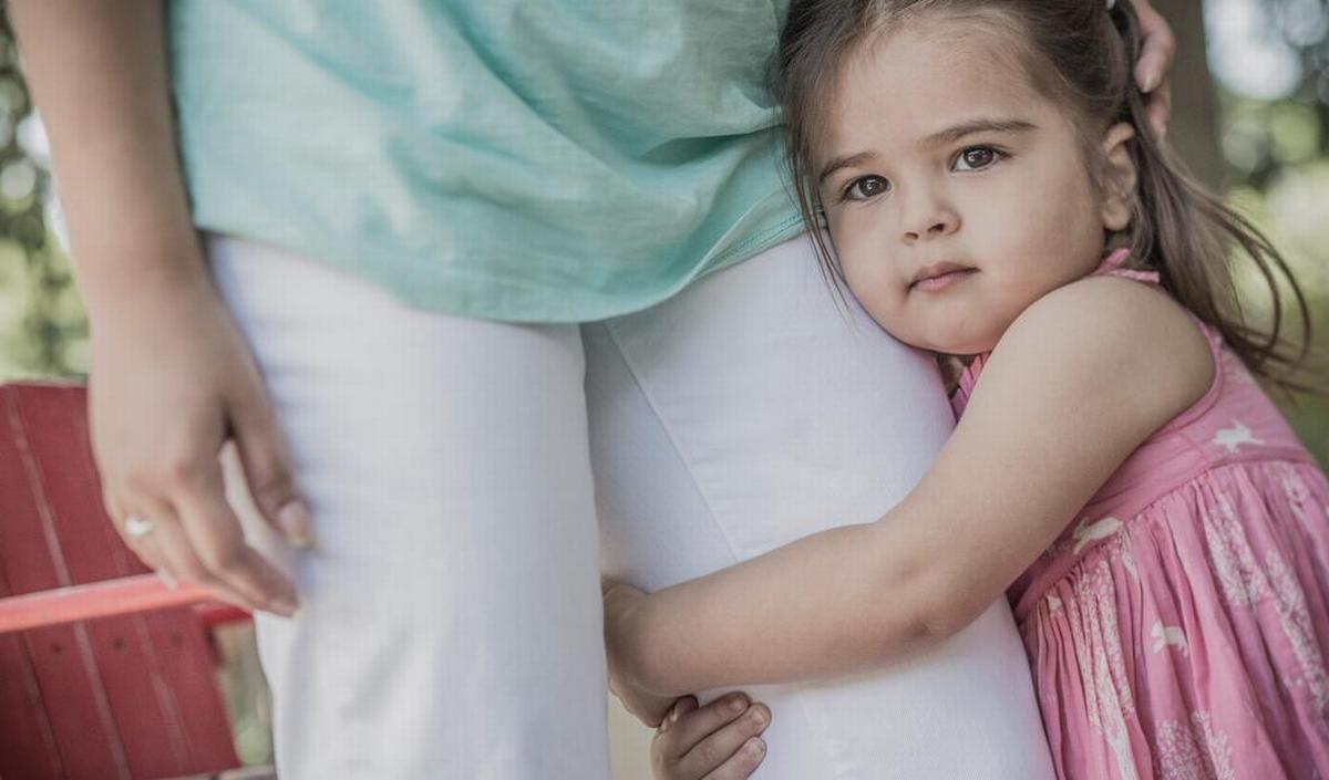 ‘Wat echt werkt bij kinderen die snel angstig zijn’: over angst en ...